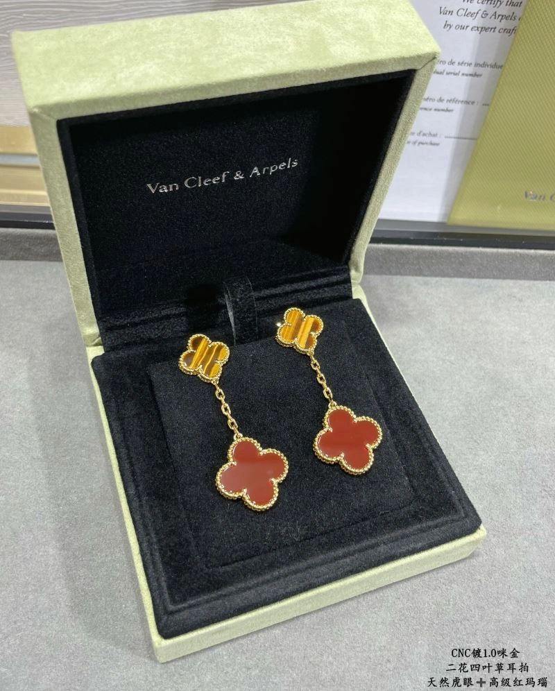 Accurate model Vca Earrings