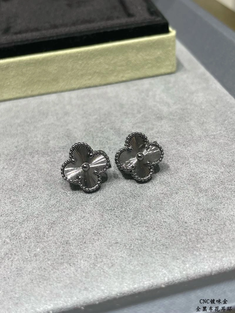 Factory-made Vca Earrings