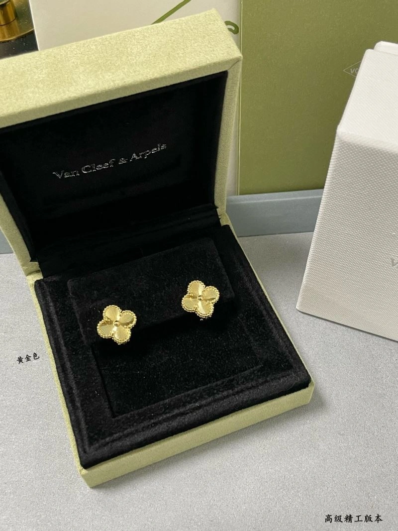 Top match Vca Earrings