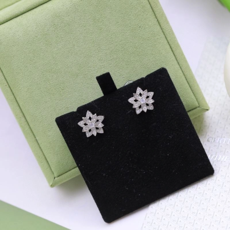 Factory-made Vca Earrings