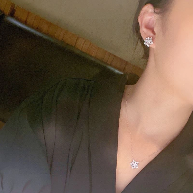 Factory-made Vca Earrings