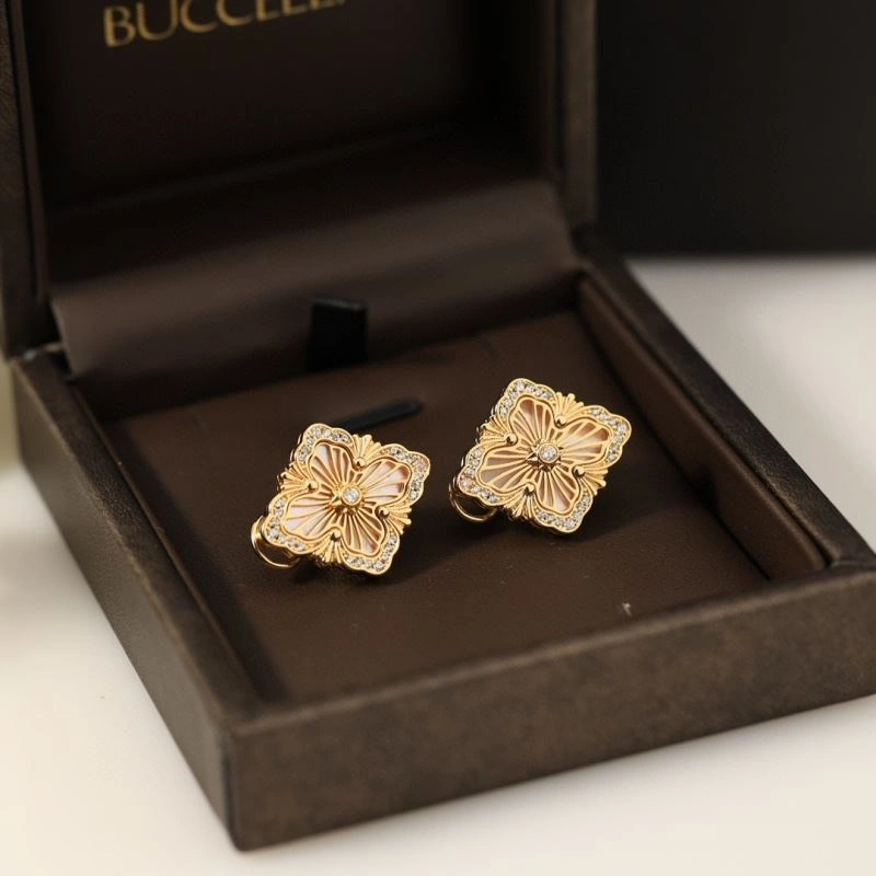 Real Vca Earrings