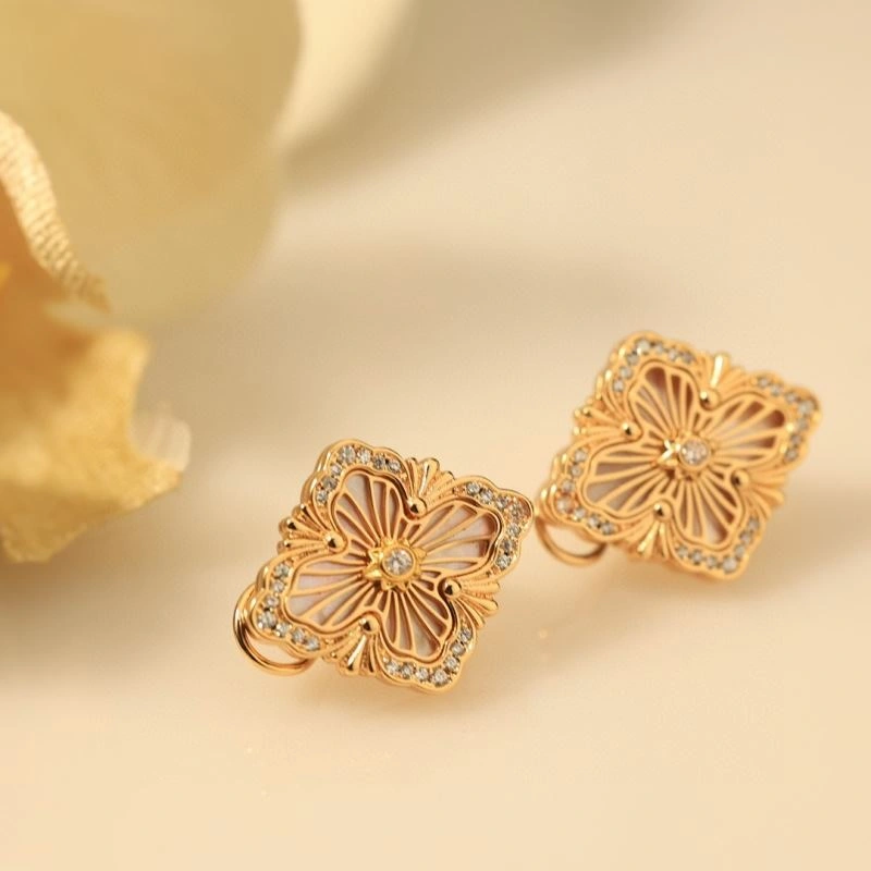 Real Vca Earrings
