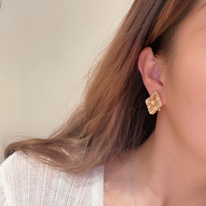 Real Vca Earrings