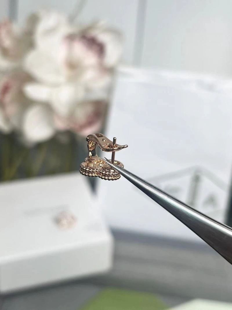 Bargain Vca Earrings