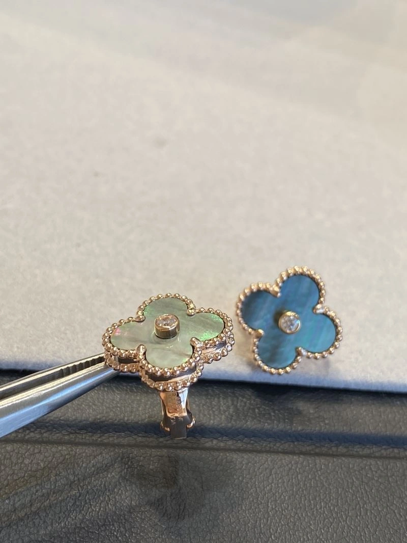 Value-priced Vca Earrings