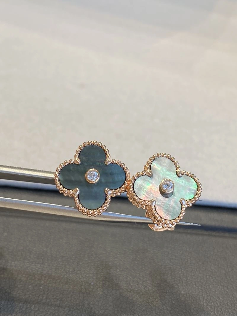 Value-priced Vca Earrings