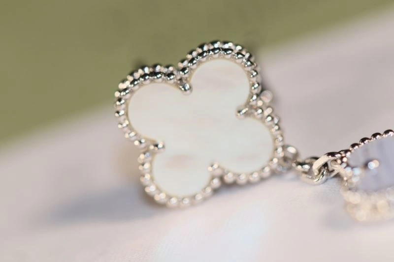 Top mirror Vca Earrings