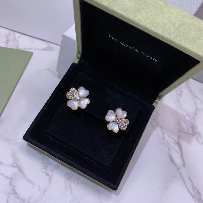 Inexpensive Vca Earrings