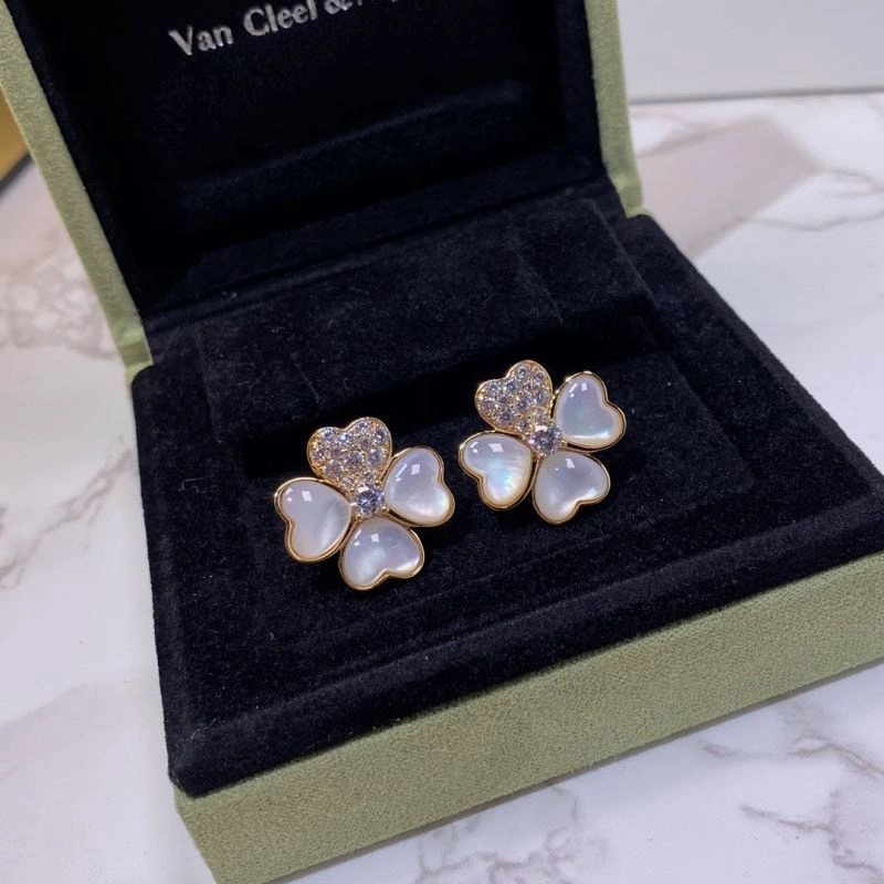 Inexpensive Vca Earrings