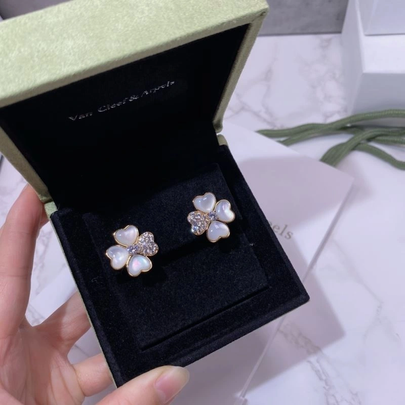 Inexpensive Vca Earrings