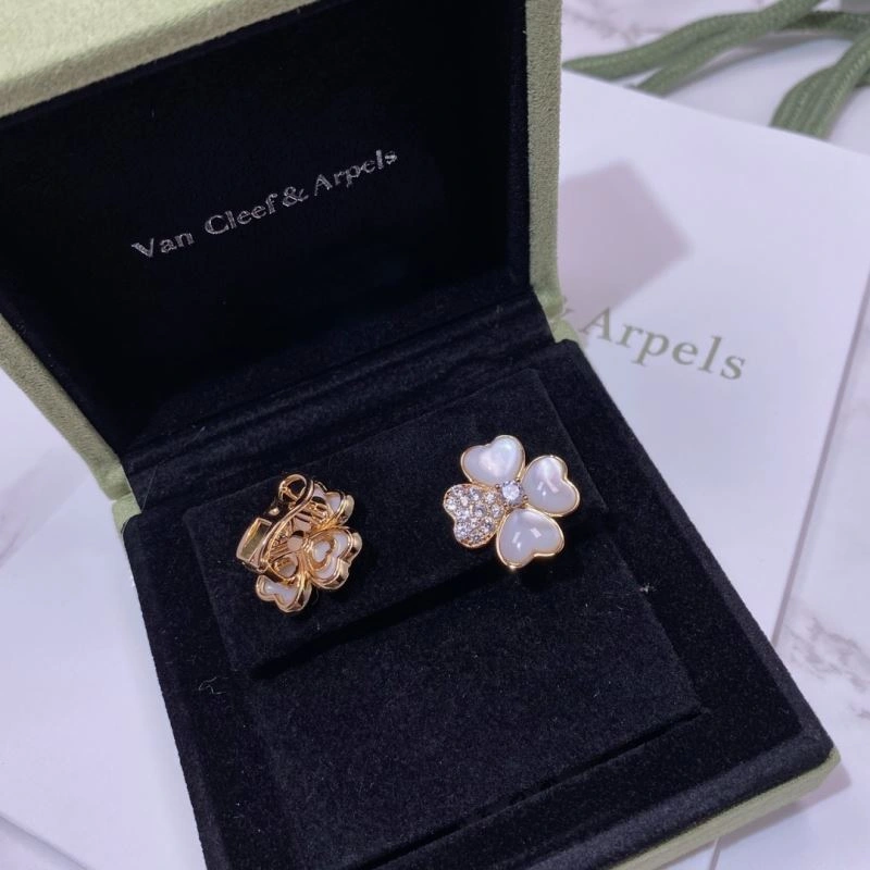 Inexpensive Vca Earrings