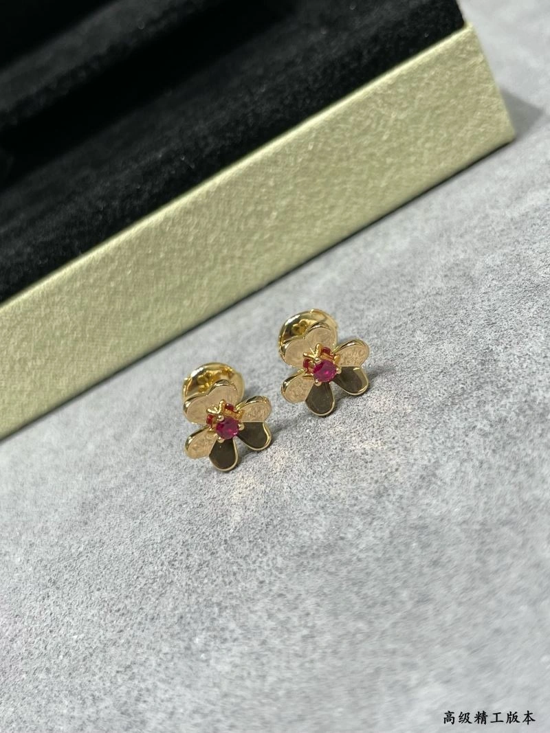 OEM Vca Earrings