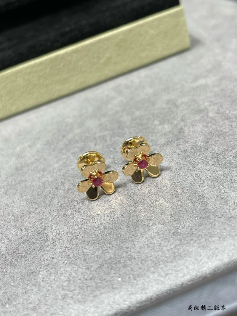 OEM Vca Earrings
