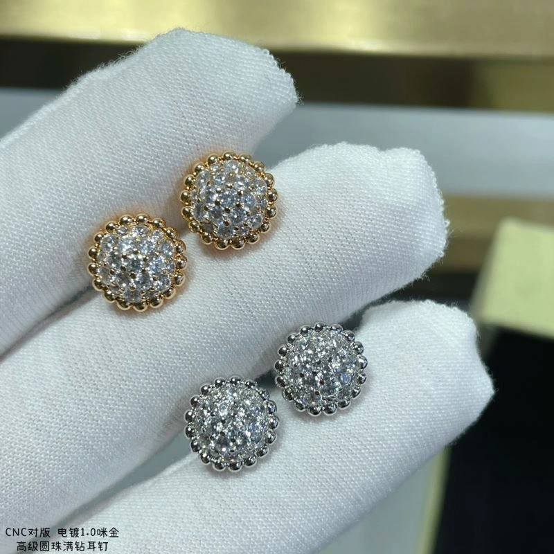 Factory-made Vca Earrings