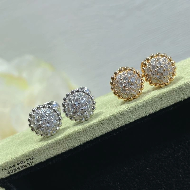 Factory-made Vca Earrings