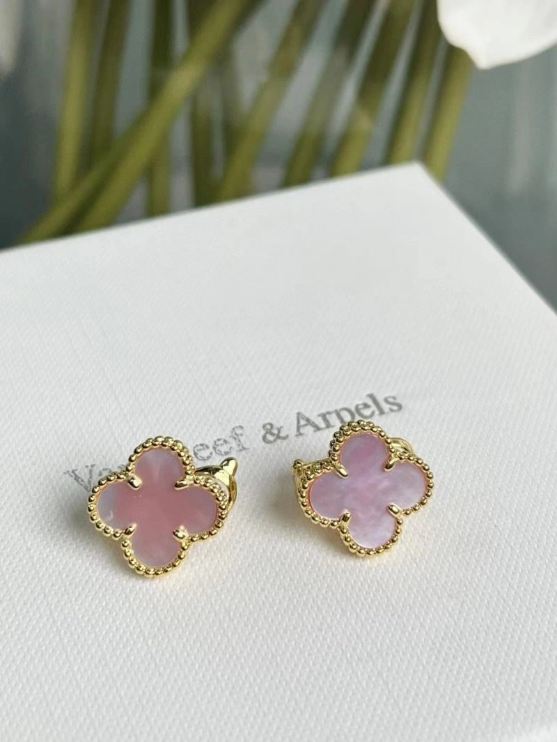 OEM Vca Earrings