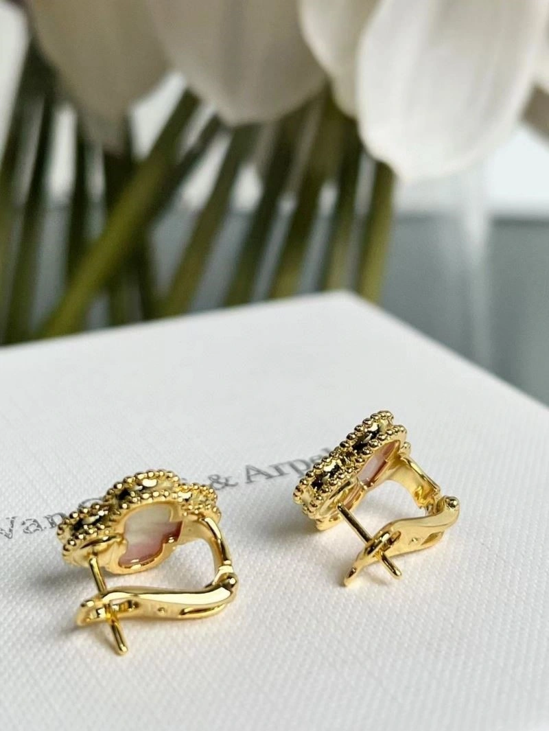 OEM Vca Earrings
