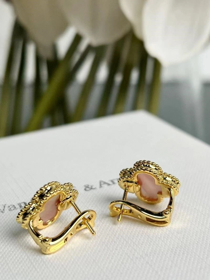 OEM Vca Earrings