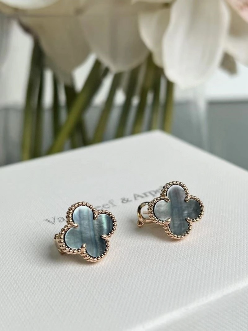 High fidelity Vca Earrings