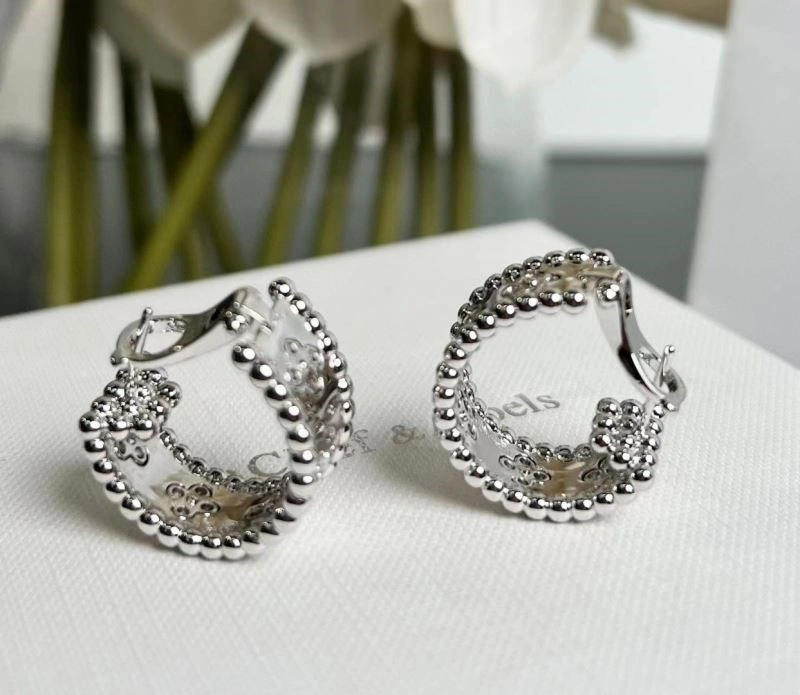 Real Vca Earrings