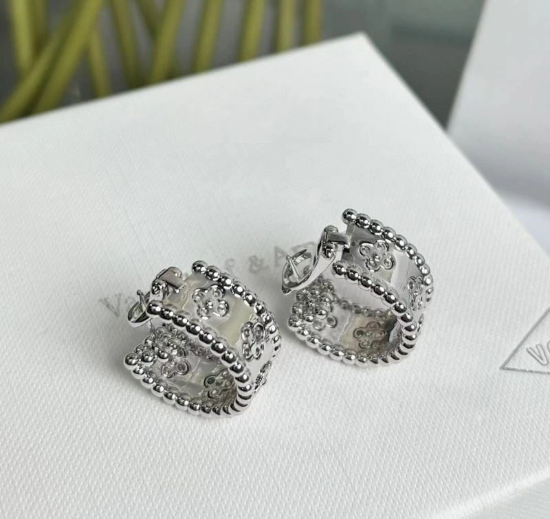 Real Vca Earrings