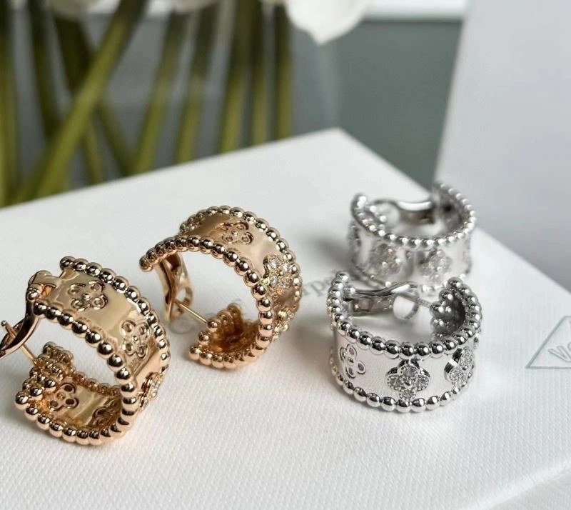 Real Vca Earrings