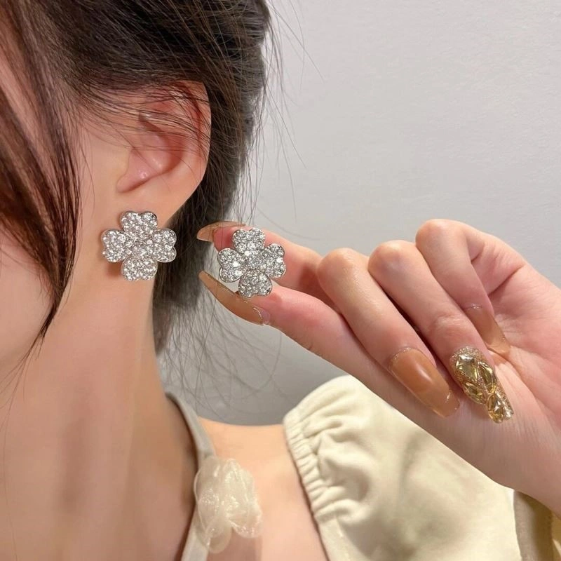 Reasonably priced Vca Earrings