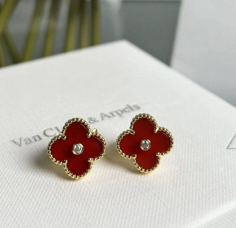 Factory-made Vca Earrings