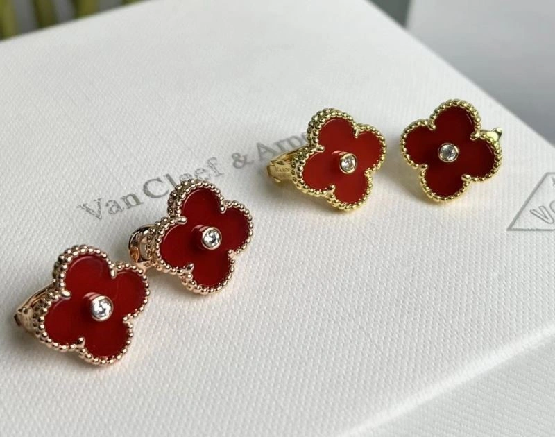 Factory-made Vca Earrings