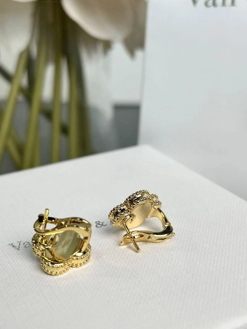 Budget-friendly Vca Earrings