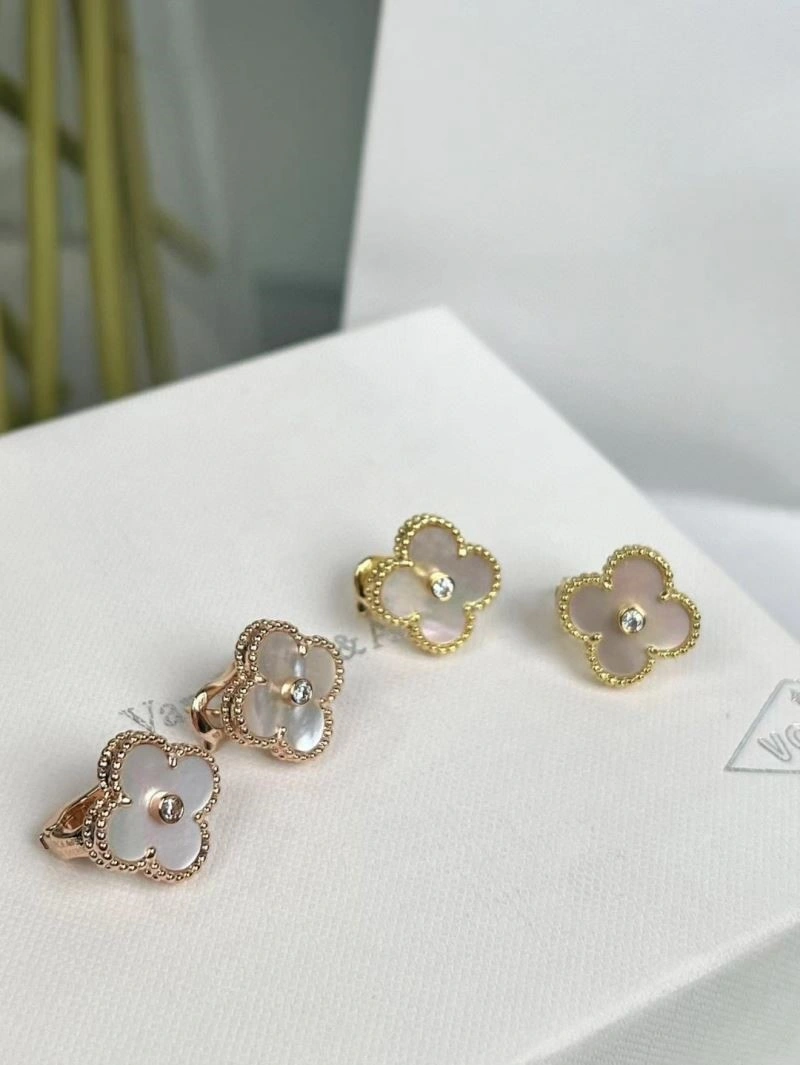 Budget-friendly Vca Earrings