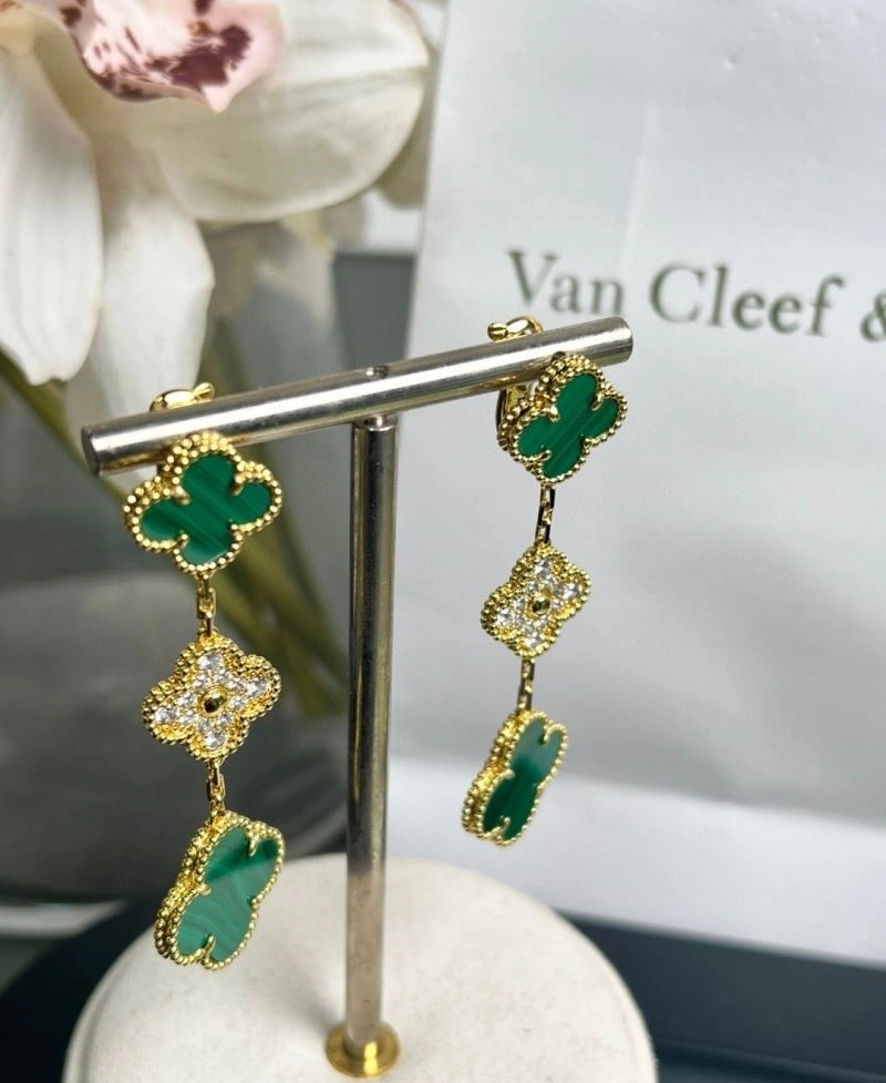 Accurate model Vca Earrings