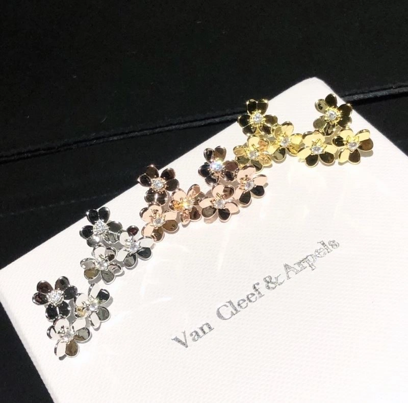 Discounted Vca Earrings