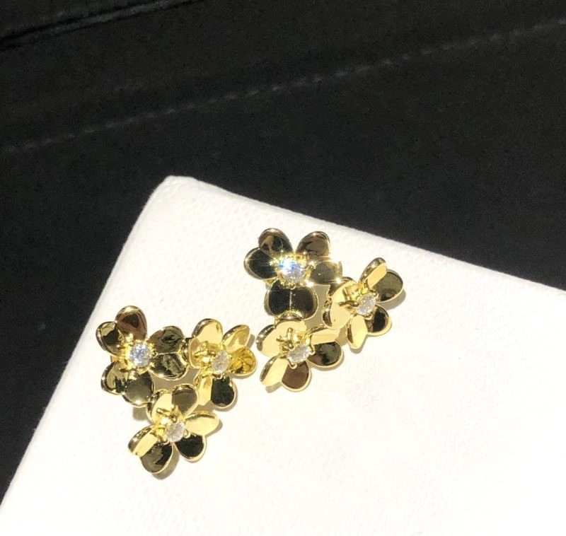 Discounted Vca Earrings