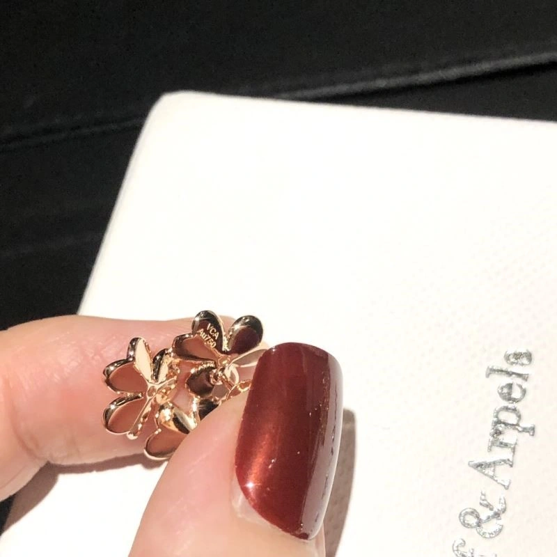 Discounted Vca Earrings