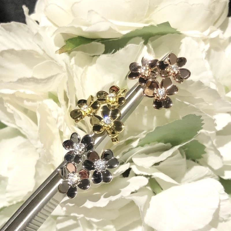 Discounted Vca Earrings