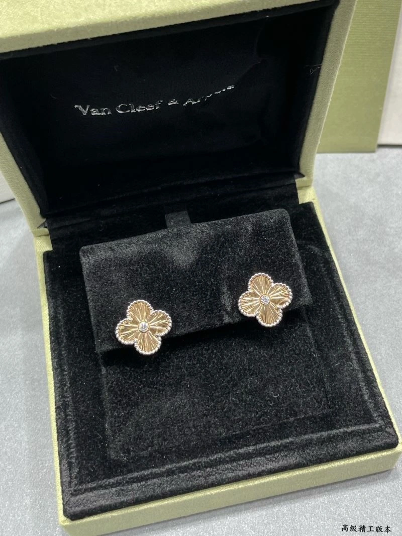 Budget-friendly Vca Earrings