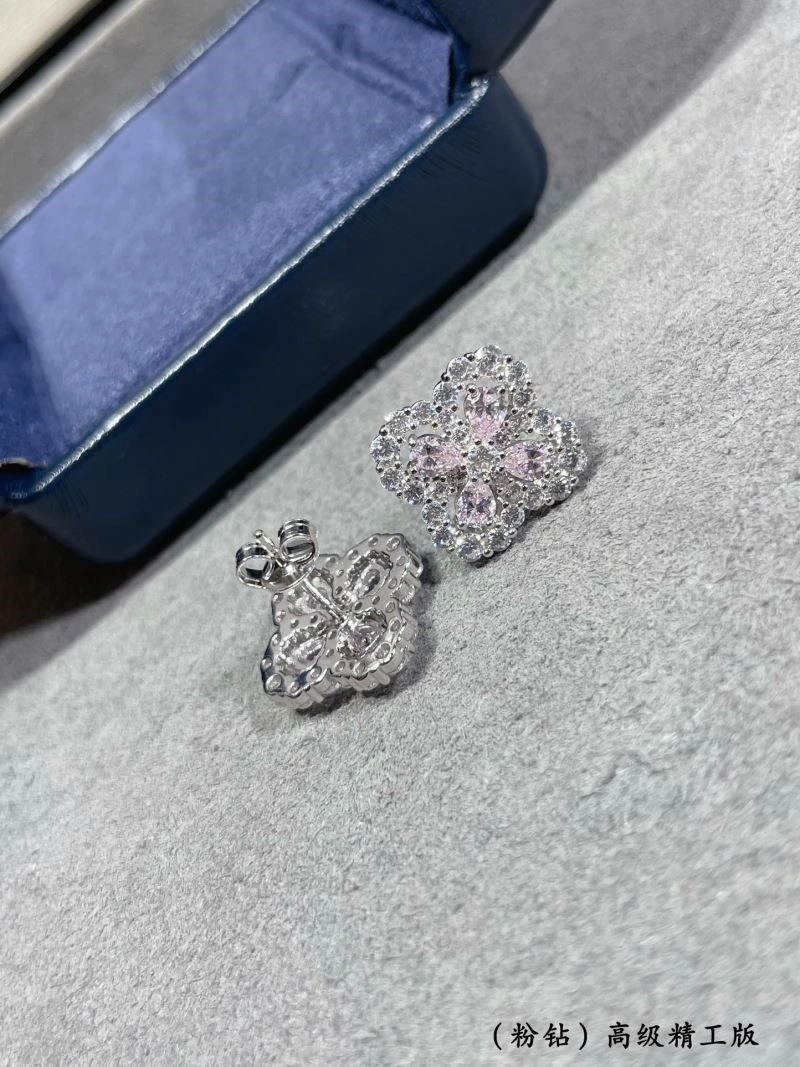 Budget-friendly Vca Earrings