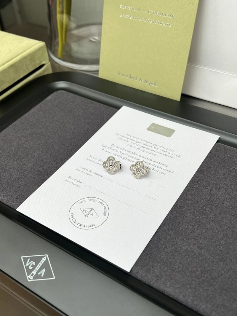 High fidelity Vca Earrings