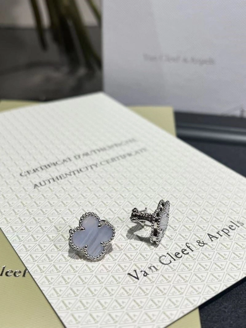 Bargain Vca Earrings