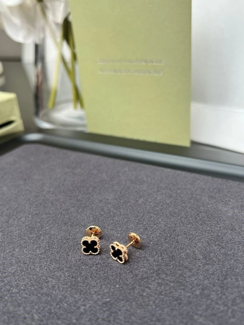 Brand-authenticated Vca Earrings