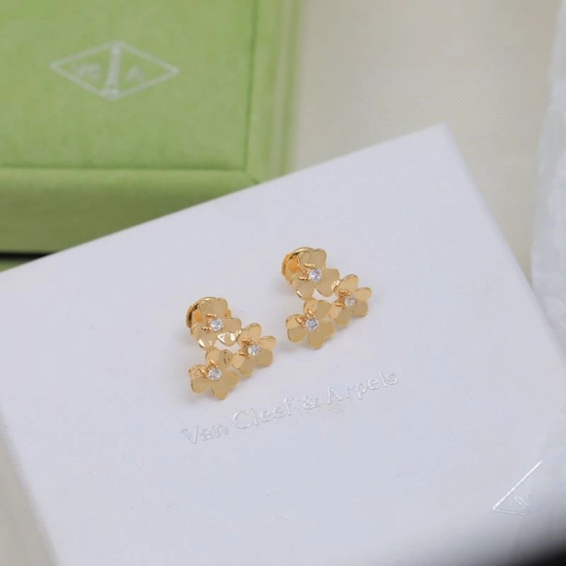 Cut-rate Vca Earrings