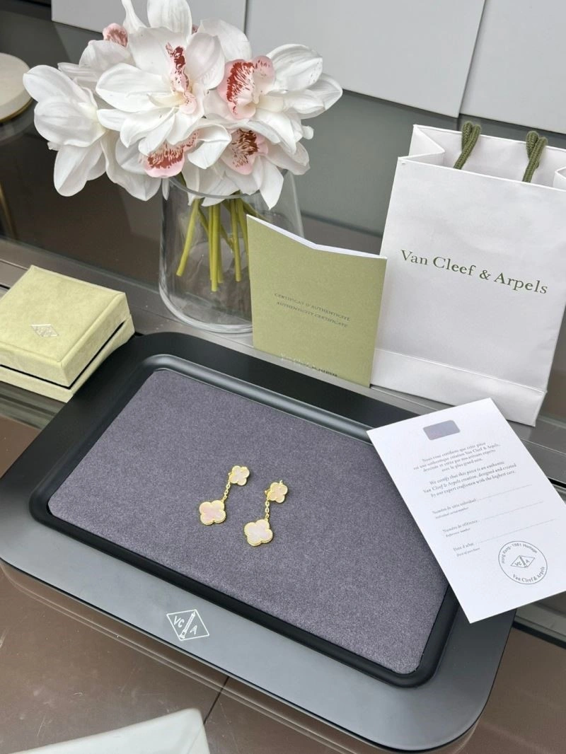 Cut-rate Vca Earrings