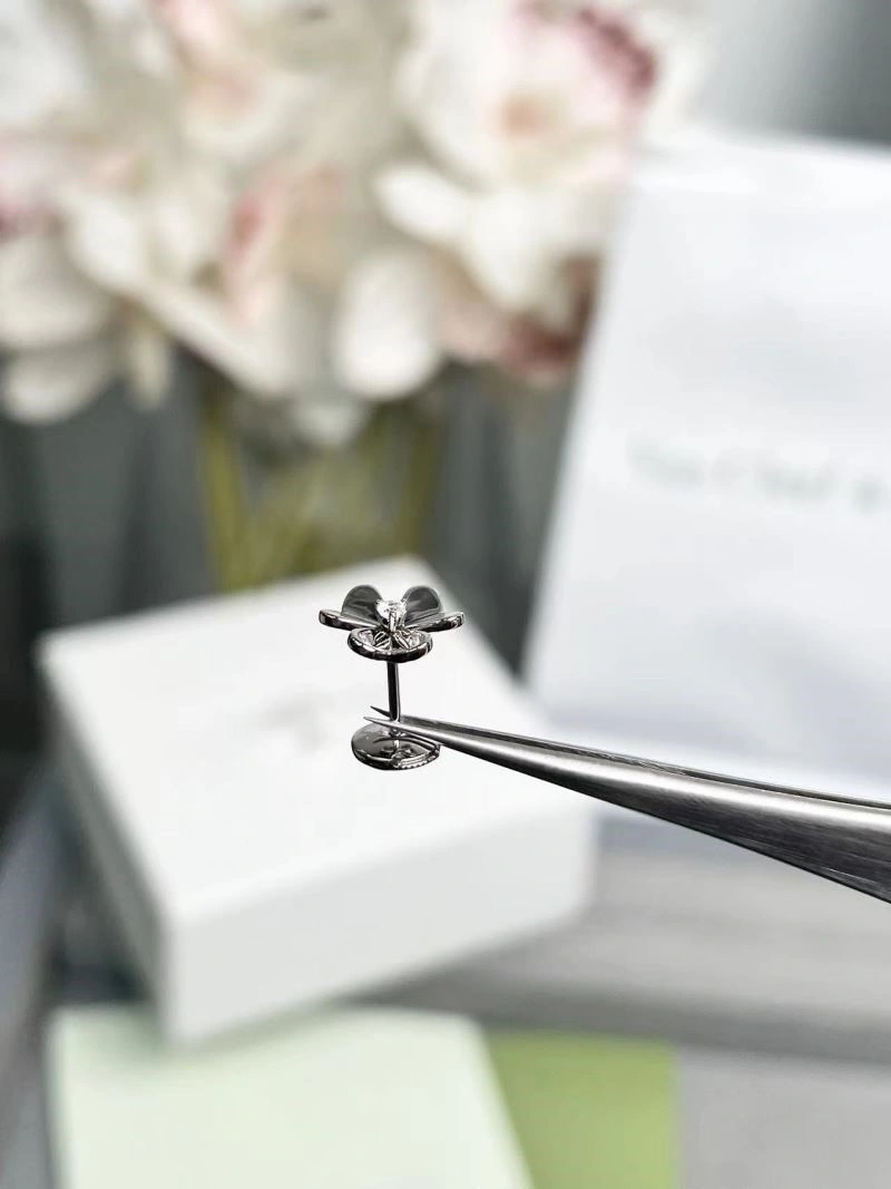 Economical Vca Earrings