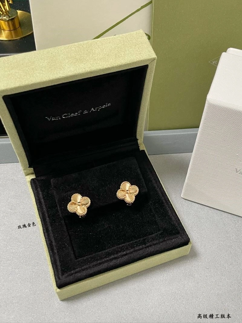 Budget-friendly Vca Earrings