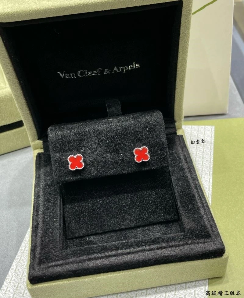 Top match Vca Earrings