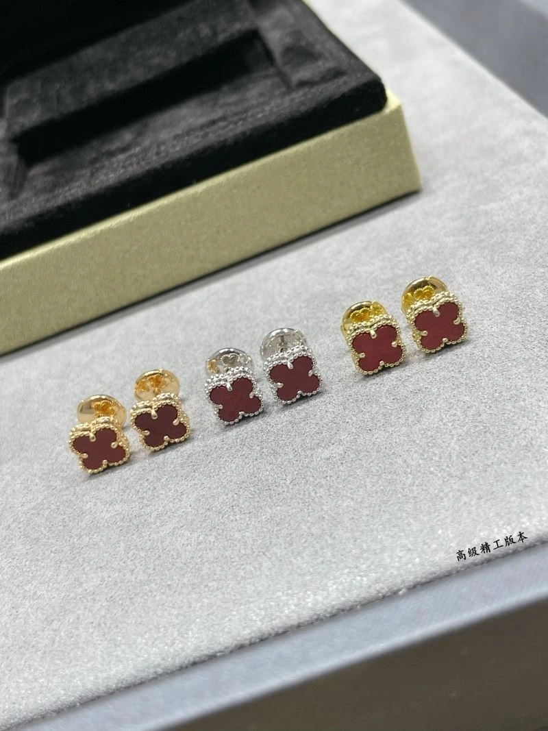 Top match Vca Earrings