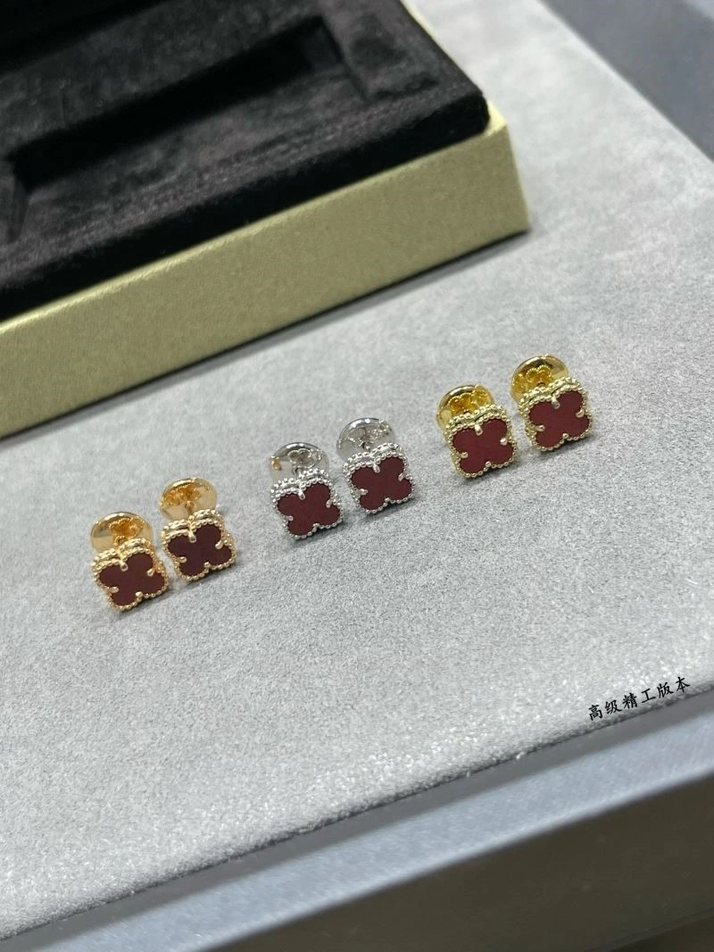 Top match Vca Earrings