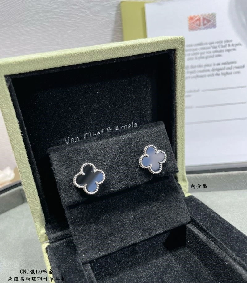 OEM Vca Earrings